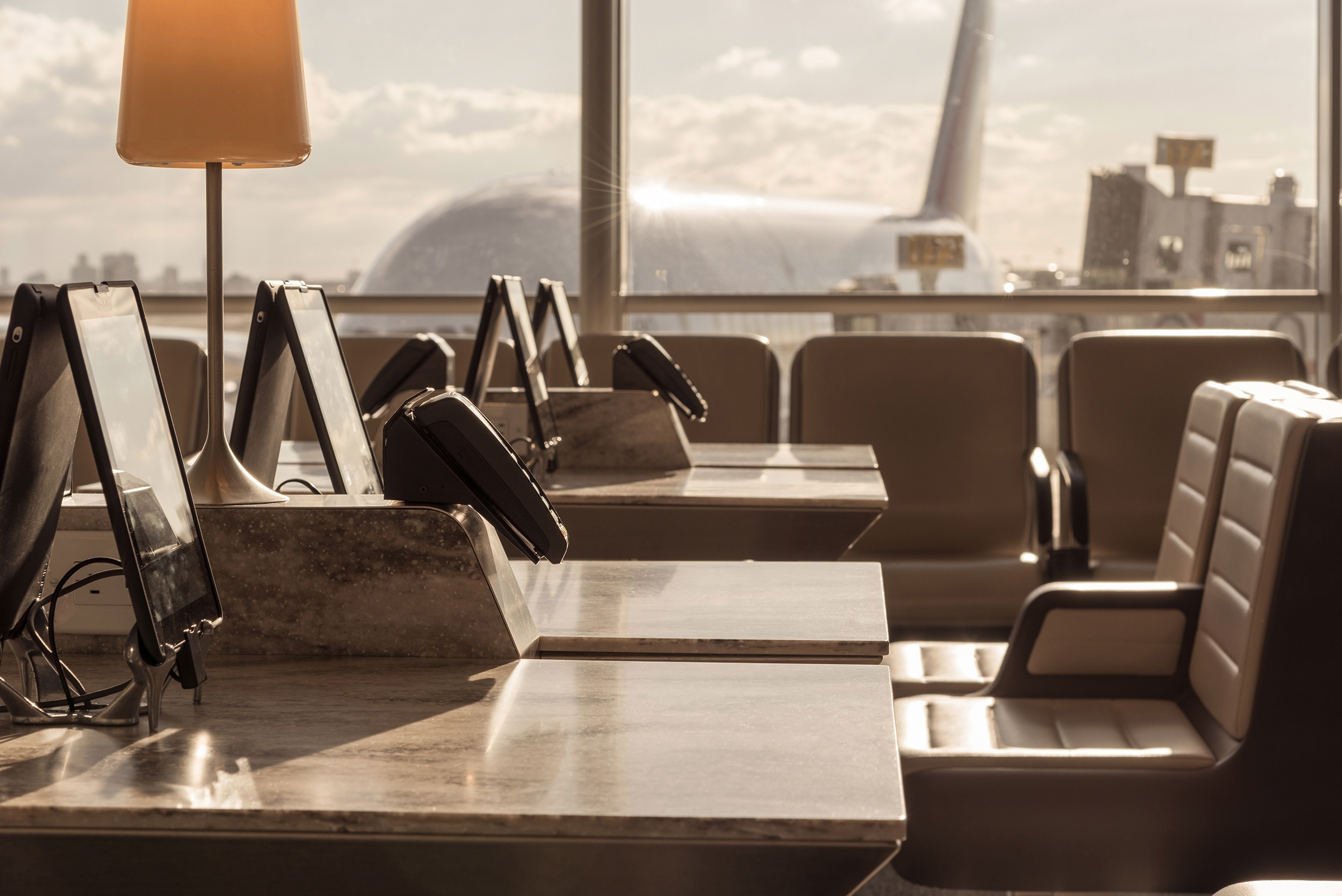 Airport & Corporate Office Furniture and Phone Charging | Mormax